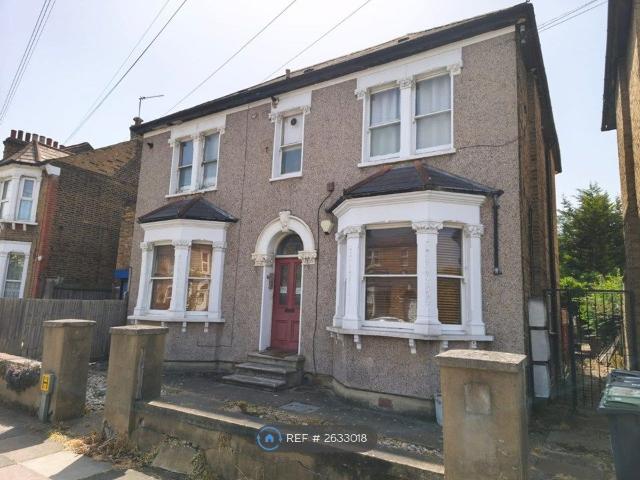 Catford, London SE6, 2 bed flat to rent, £1,950 pcm | PrimeLocation