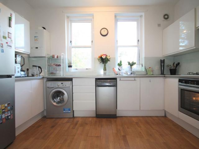 Cathcart Hill, Dartmouth Park Hill N19, 3 bed flat to rent, £3,445 pcm | PrimeLocation
