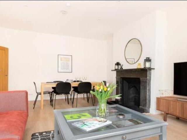 Cathcart Road, London, 3 Bedroom Flat