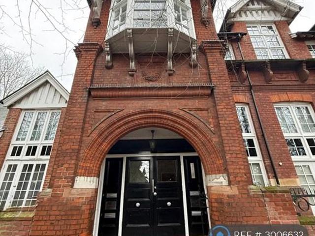 Cathedral Court, Chelmsford, CM1 2 bed flat to rent £1,800 pcm £415 pw