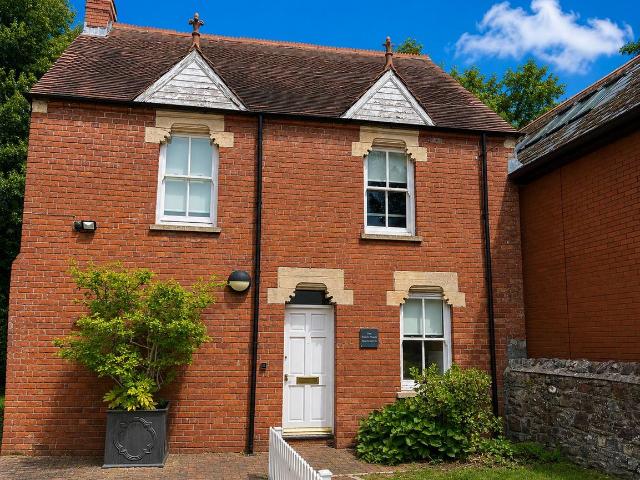 Cathedral Road, Pontcanna, Cardiff CF11, 1 bed detached house to rent, £1,600 pcm | PrimeLocation