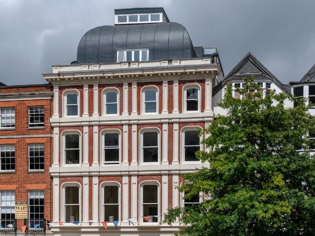 Cathedral Yard, Exeter EX1, 2 bed flat to rent, £2,250 pcm | PrimeLocation