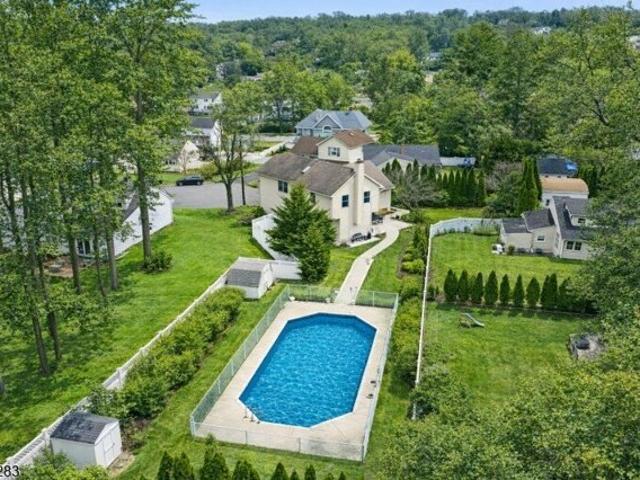 Catherine Ct, Cedar Grove, Home For Sale