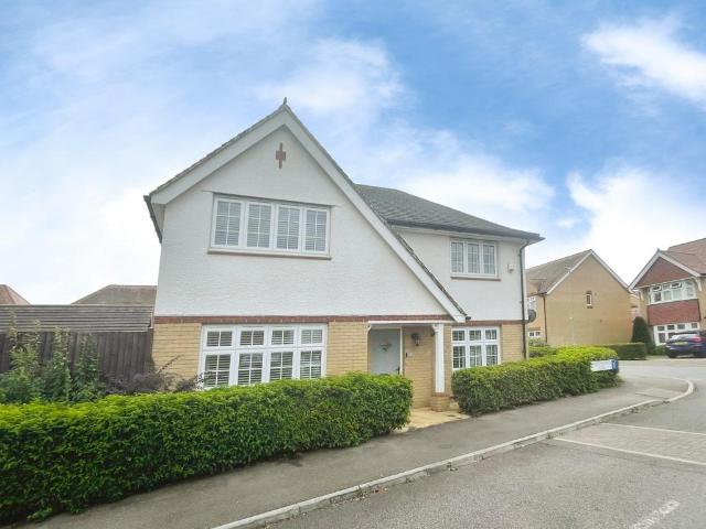 Catherine Howard Close, Kent ME20 4 bed detached house to rent £2,350 pcm £542 pw