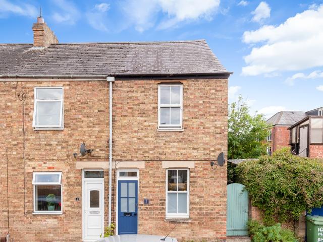 Catherine Street, Oxford OX4, 2 bed end terrace house to rent, £1,950 pcm | PrimeLocation