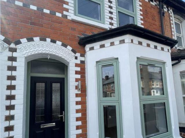 Catherine Street, Reading RG30, 1 bed flat to rent, £1,175 pcm | PrimeLocation