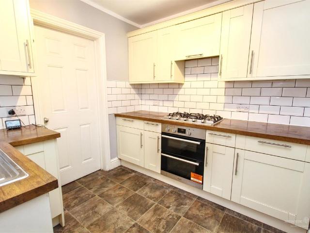 Catherine Street, Reading RG30, 3 bed terraced house to rent, £1,600 pcm | PrimeLocation