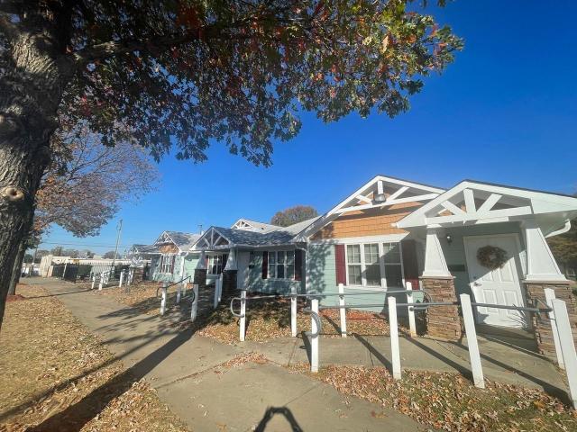 CatherineSimmons2204 2 Bedroom Apartment for Rent at 2204 Catherine Simmons Ave, Charlotte, NC 28216 Lincoln Heights