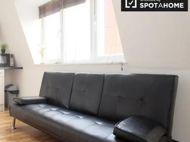Catlin Street, South Bermondsey, London, SE1 5UH, United Kingdom | Studio apartment for rent #126873925 | Rentberry