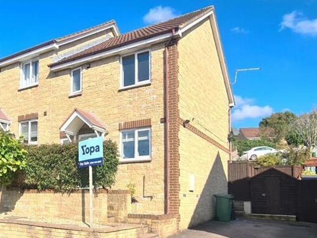 Catswood Court, Stroud, 3 Bedroom Semi detached