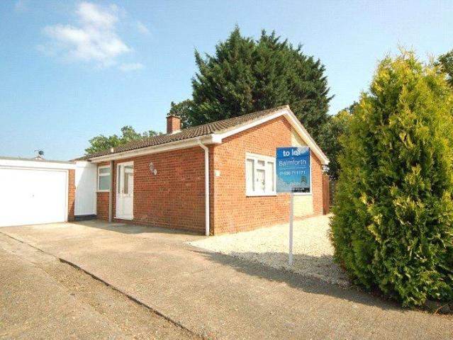 Caudle Avenue, Lakenheath, Brandon. 2 bed bungalow to rent £1,215 pcm £280 pw