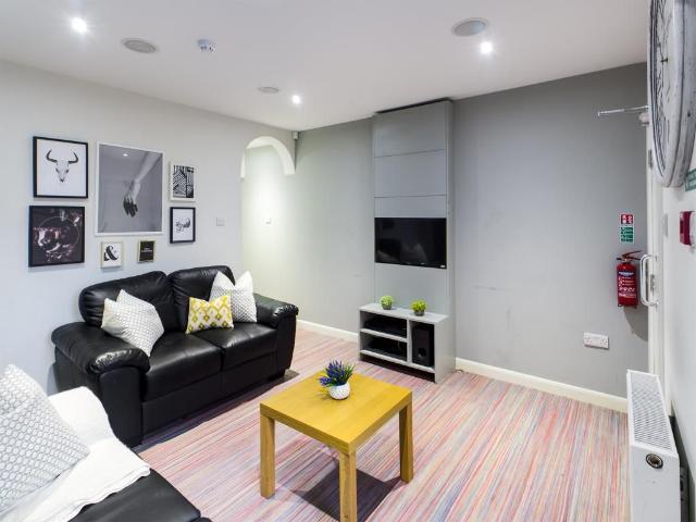 Cauldon Road, Stoke ST4, 4 bed terraced house to rent, £351 pppm | PrimeLocation