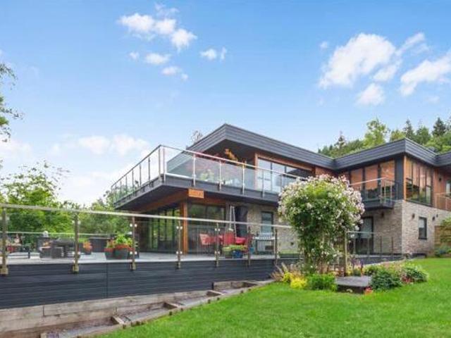 Causa Fiunt, Clay Street, 5 Bedroom Detached