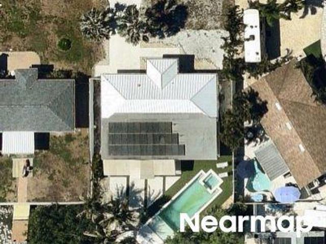 Causeway Blvd S