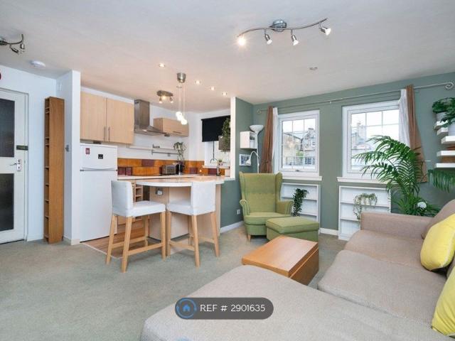 Causewayside, Edinburgh EH9, 1 bed flat to rent, £1,250 pcm | PrimeLocation