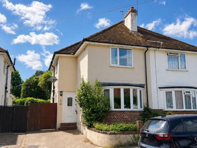 Causey Lane, Exeter, EX1 3 bed semi detached house to rent £1,575 pcm £363 pw