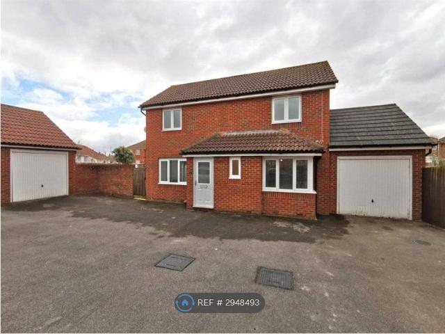 Cavalier Close, Bridgwater TA6, 3 bed detached house to rent, £1,750 pcm | PrimeLocation