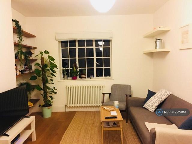 Cavell Street, London, E1 2 bed flat to rent £2,395 pcm £553 pw