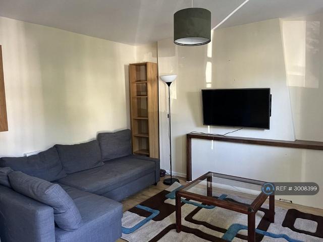 Cavendish Close, London, NW6 2 bed maisonette to rent £2,100 pcm £485 pw
