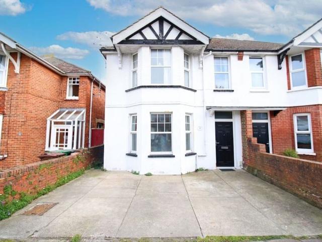 Cavendish Avenue, Eastbourne BN22, 1 bed property to rent, £680 pcm | PrimeLocation