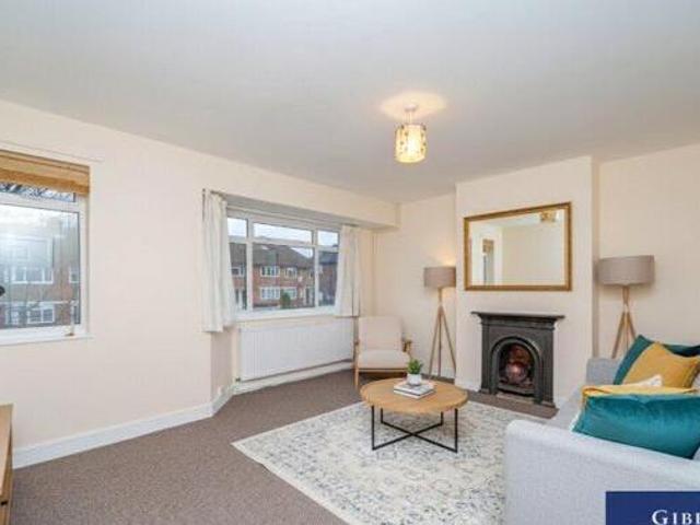 Cavendish Avenue, London, 2 Bedroom Flat