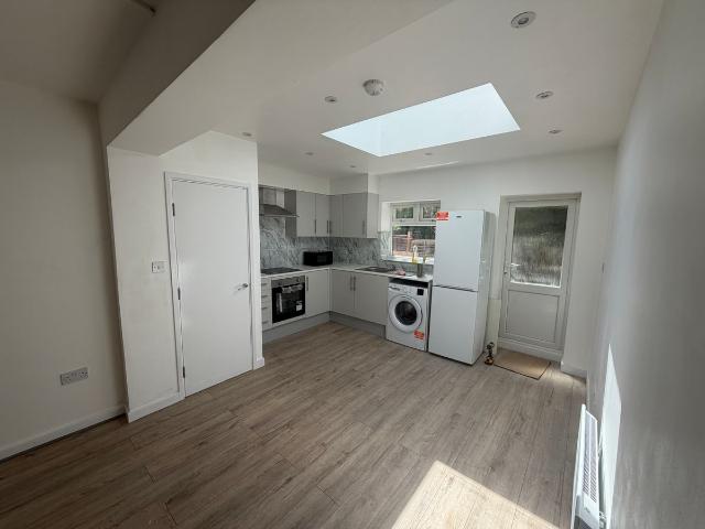 Cavendish Avenue, West Ealing W13, 4 bed maisonette to rent, £3,350 pcm | PrimeLocation
