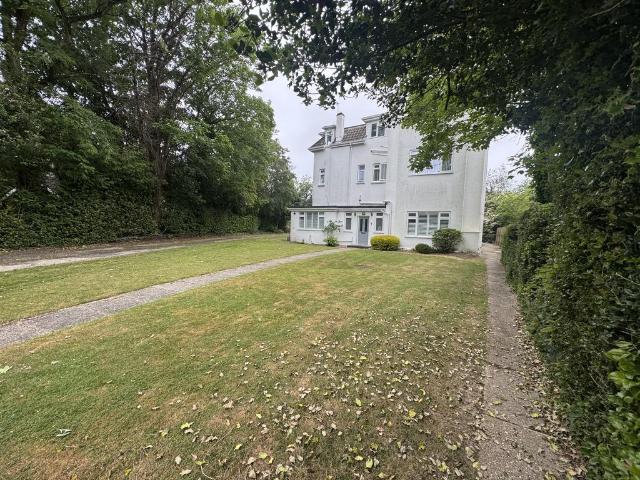 Cavendish Place, BOURNEMOUTH 2 bed flat to rent £1,295 pcm £299 pw