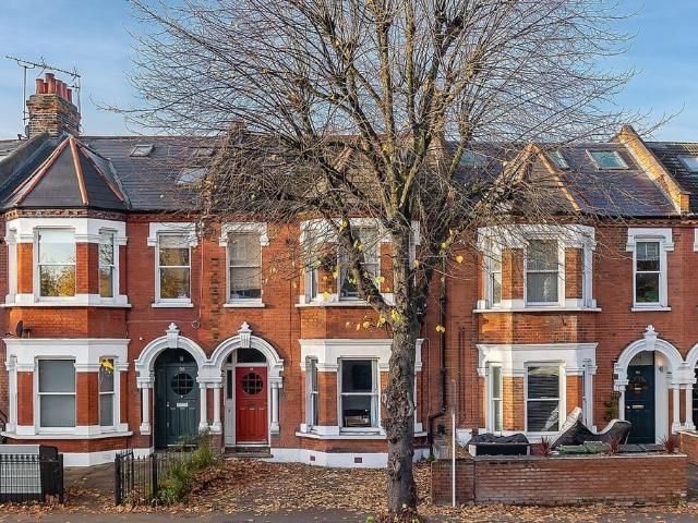 Cavendish Road, Balham, London, SW12 2 bed flat to rent £4,200 pcm £969 pw