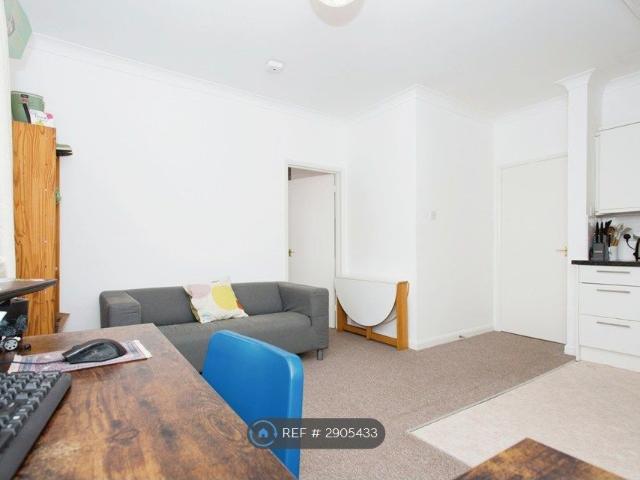 Cavendish Road, Cambridge CB1, 1 bed flat to rent, £1,480 pcm | PrimeLocation