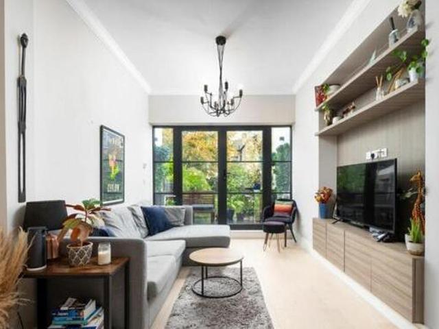 Cavendish Road, Clapham, 2 Bedroom Flat