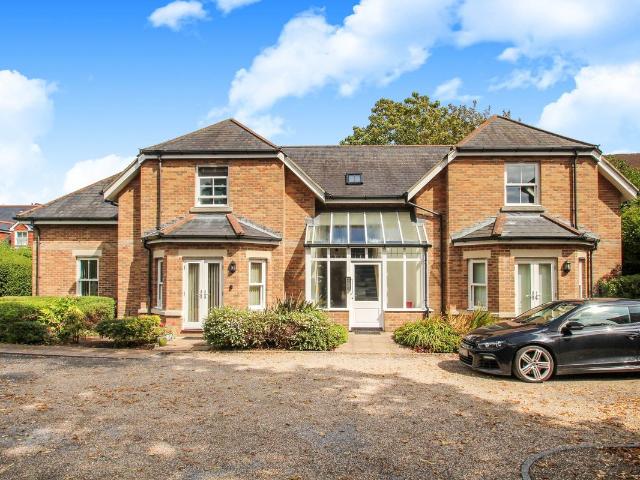 Cavendish Road, Dean Park Grange BH1, 2 bed property to rent, £1,350 pcm | PrimeLocation
