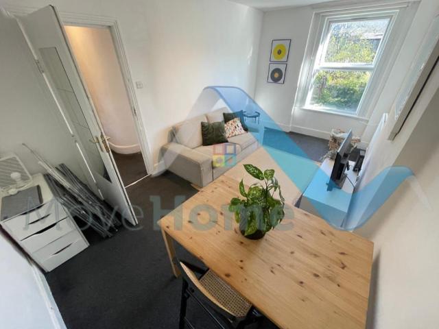 Cavendish Road, Haringey N4, 2 bed flat to rent, £2,400 pcm | PrimeLocation