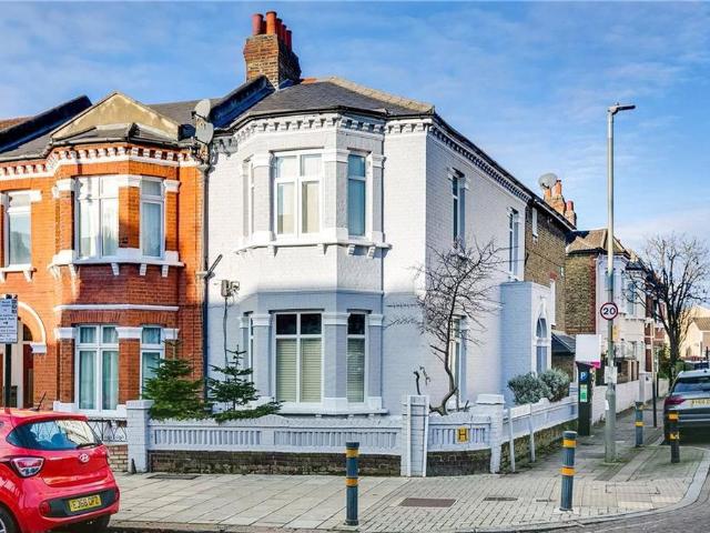 Cavendish Road, London SW12 1 bed flat to rent £1,750 pcm £404 pw