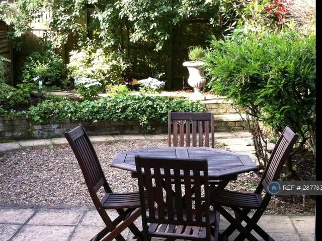 Cavendish Road, London, SW12 2 bed flat to rent £3,400 pcm £785 pw