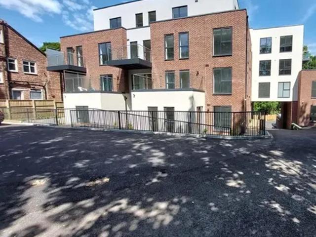 Cavendish Road, Salford, M7 4LW, United Kingdom | 2 bed apartment for rent #136749746 | Rentberry