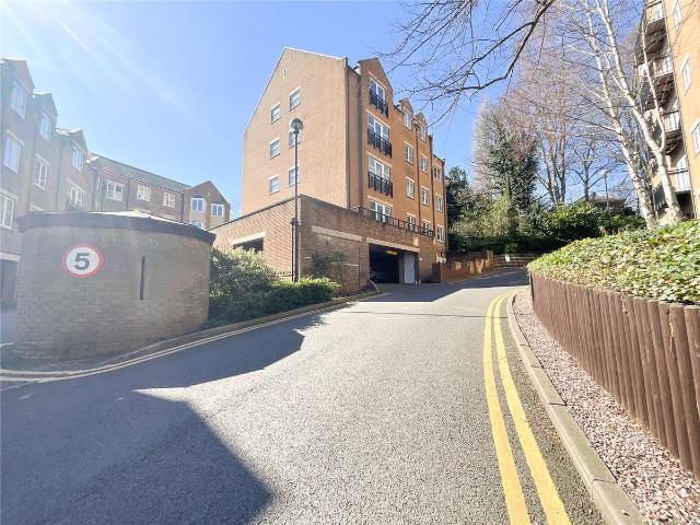 Caversham Place, Sutton Coldfield, West Midlands B73, 2 bed flat to rent, £1,100 pcm | PrimeLocation