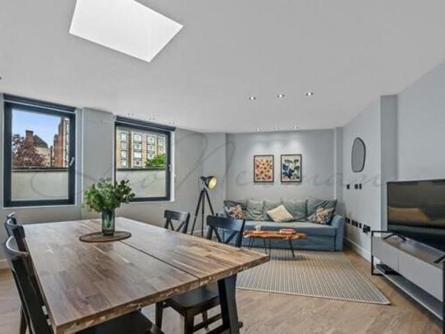 Caversham Road, Kentish Town, 2 Bedroom Town