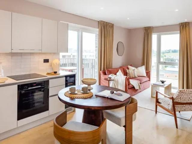 Caversham Road, London, NW9 4DU, United Kingdom | 1 bed house for rent #125327149 | Rentberry