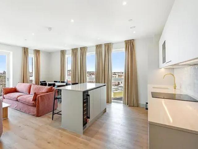 Caversham Road, London, NW9 4DU, United Kingdom | 3 bed apartment for rent #167456709 | Rentberry
