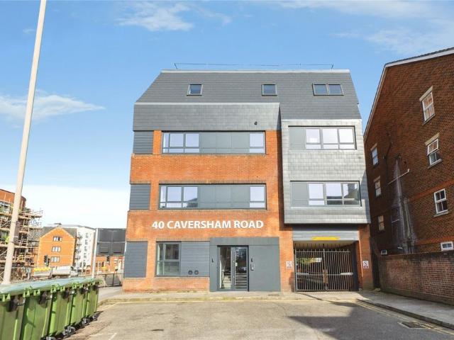 Caversham Road, Reading, Berkshire, RG1 1 bed flat to rent £1,275 pcm £294 pw