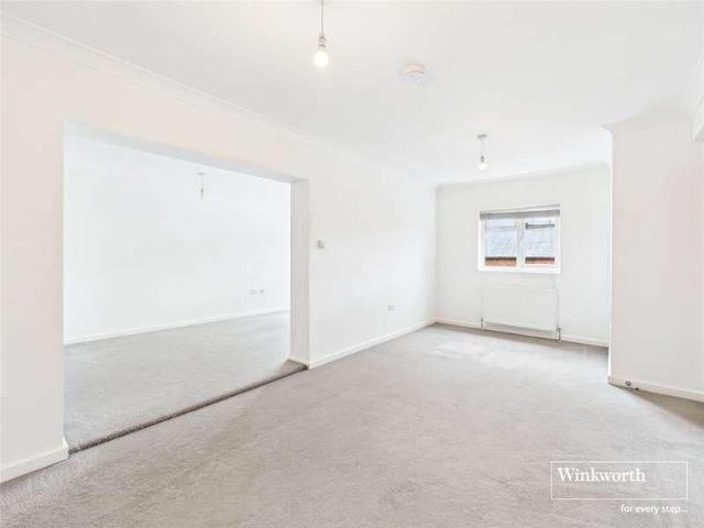 Caversham Road, Reading, Berkshire, RG1