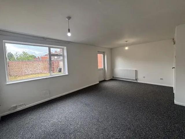 Cawthorne Close, CV1, Property for rent