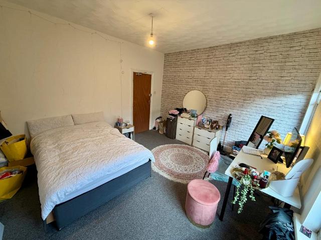 Cawdor Road, Manchester, M14 5 bed house to rent £2,925 pcm £675 pw