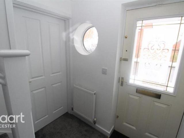 Cawston Close, Leicester 3 bed detached house to rent £1,395 pcm £322 pw
