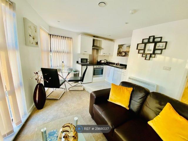 Caxton House, Salford M3, 1 bed flat to rent, £1,100 pcm | PrimeLocation