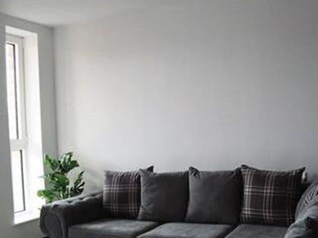 Caxton Road, London, 2 Bedroom Flat
