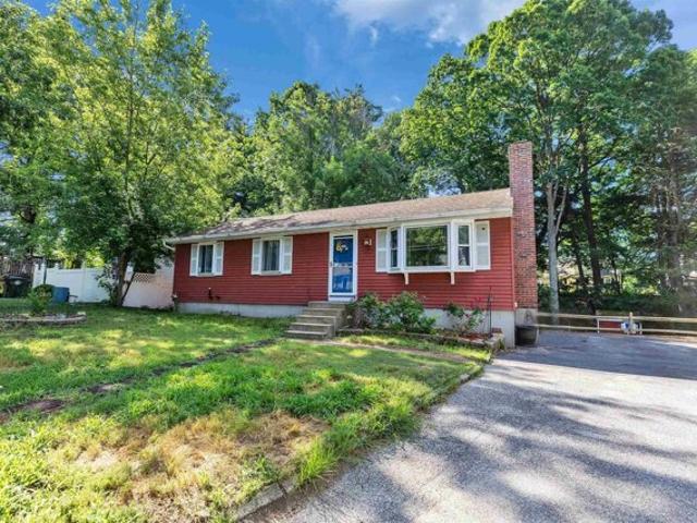 Caye Ln, Manchester, Home For Sale