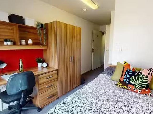 CB1 Cambridge 7 Bed Standard En suite