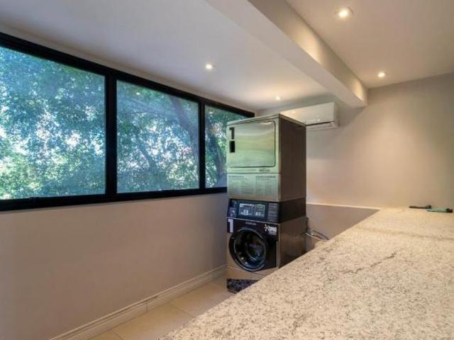 CBMDB 880 Apto theremaxcollection 2NFY5