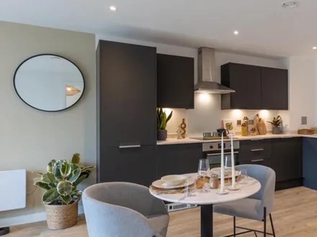 CG's Cafe, 123 131 Bradford Street, Rea Valley, Highgate, B12 0NS, United Kingdom | 1 bed apartment for rent #140655017 | Rentberry
